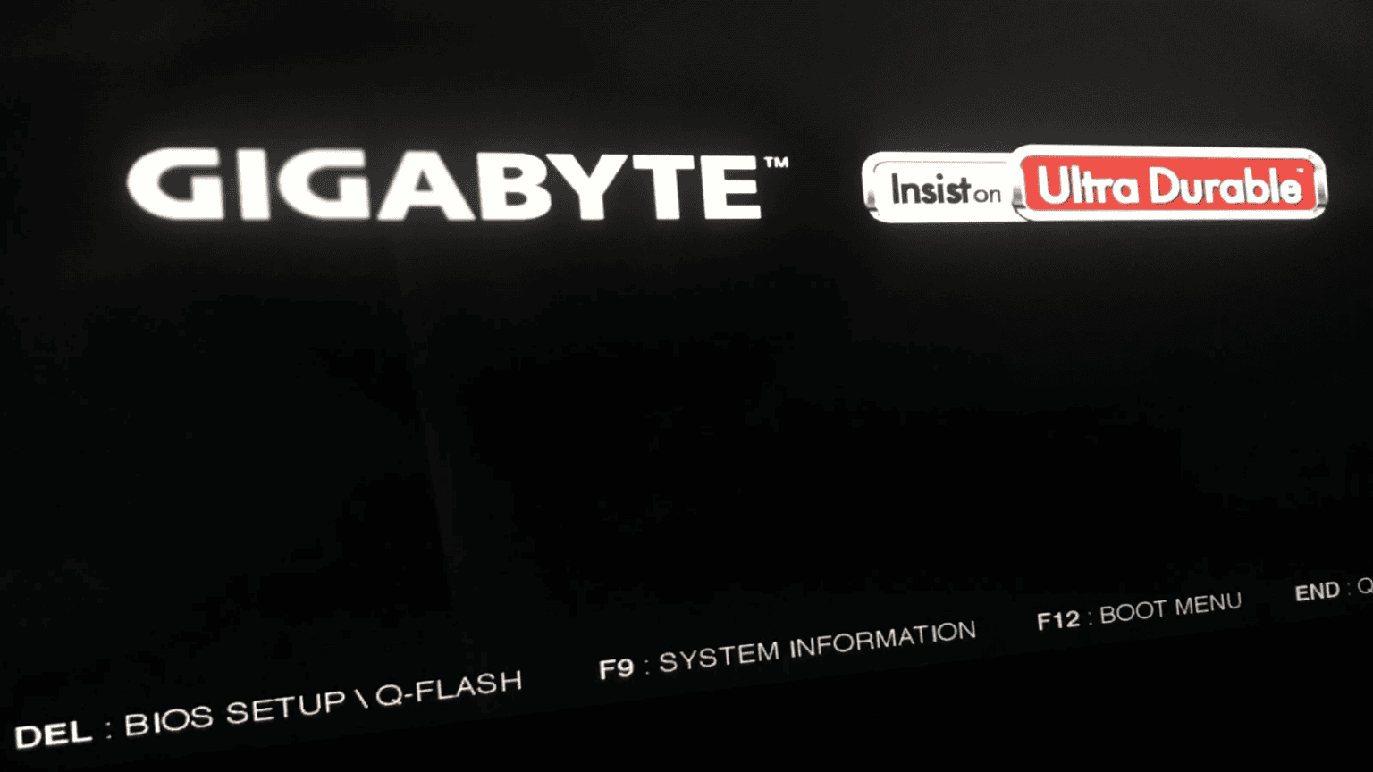 How to Fix A Computer Stuck on BIOS Splash Screen - RepairSpotter